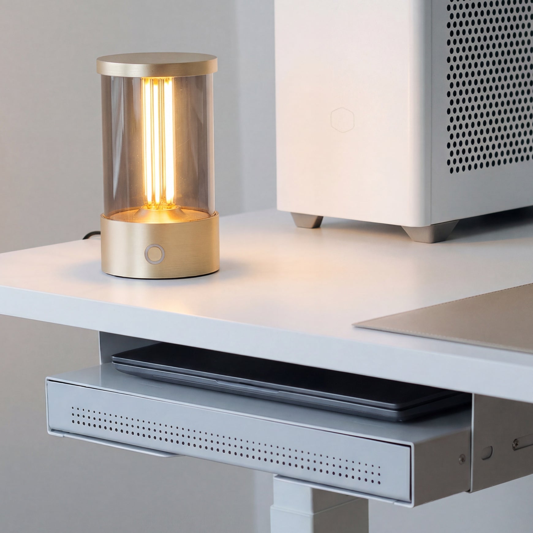 Desky Beacon Cordless Desk Lamp